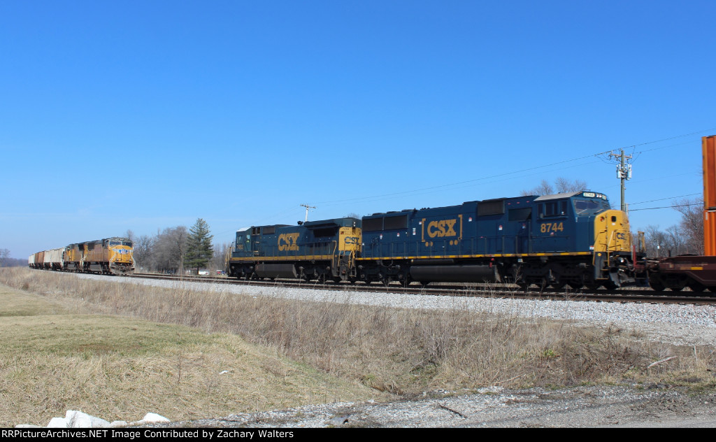 CSX 7493 8744